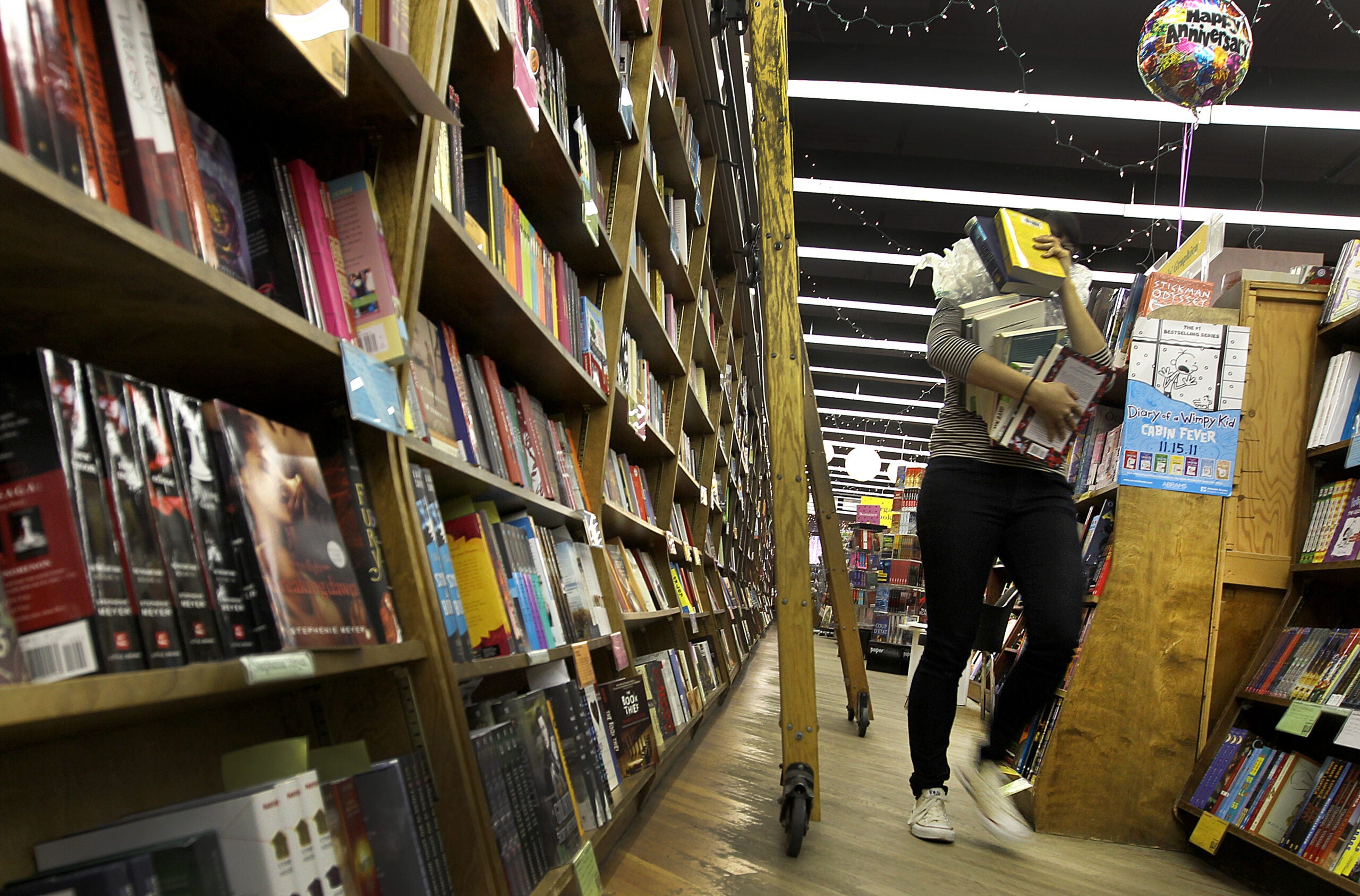 Brookline Booksmith is expanding with a restaurant and full liquor license