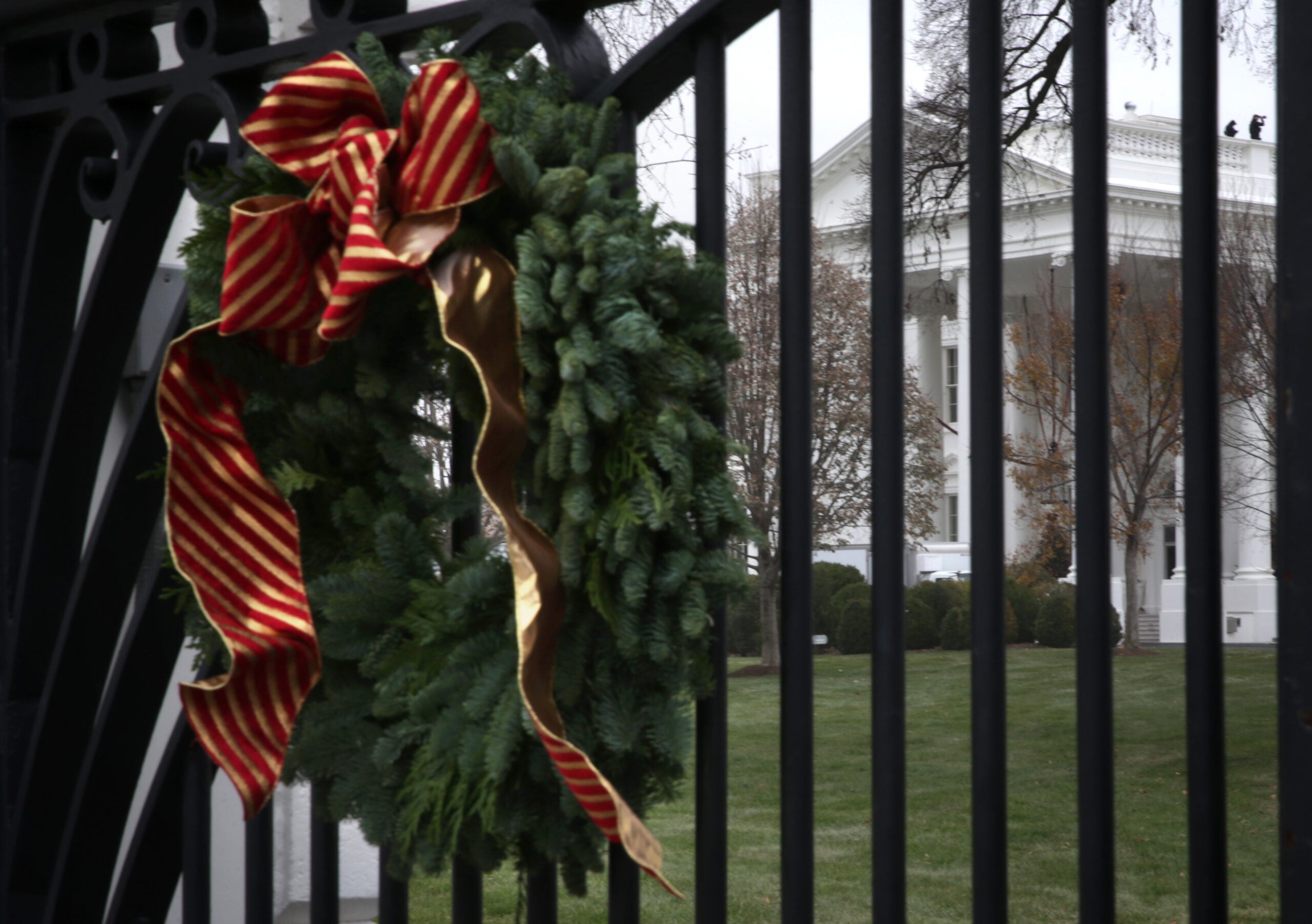 Does a Wreath Mean Merry Christmas or Happy Holidays?