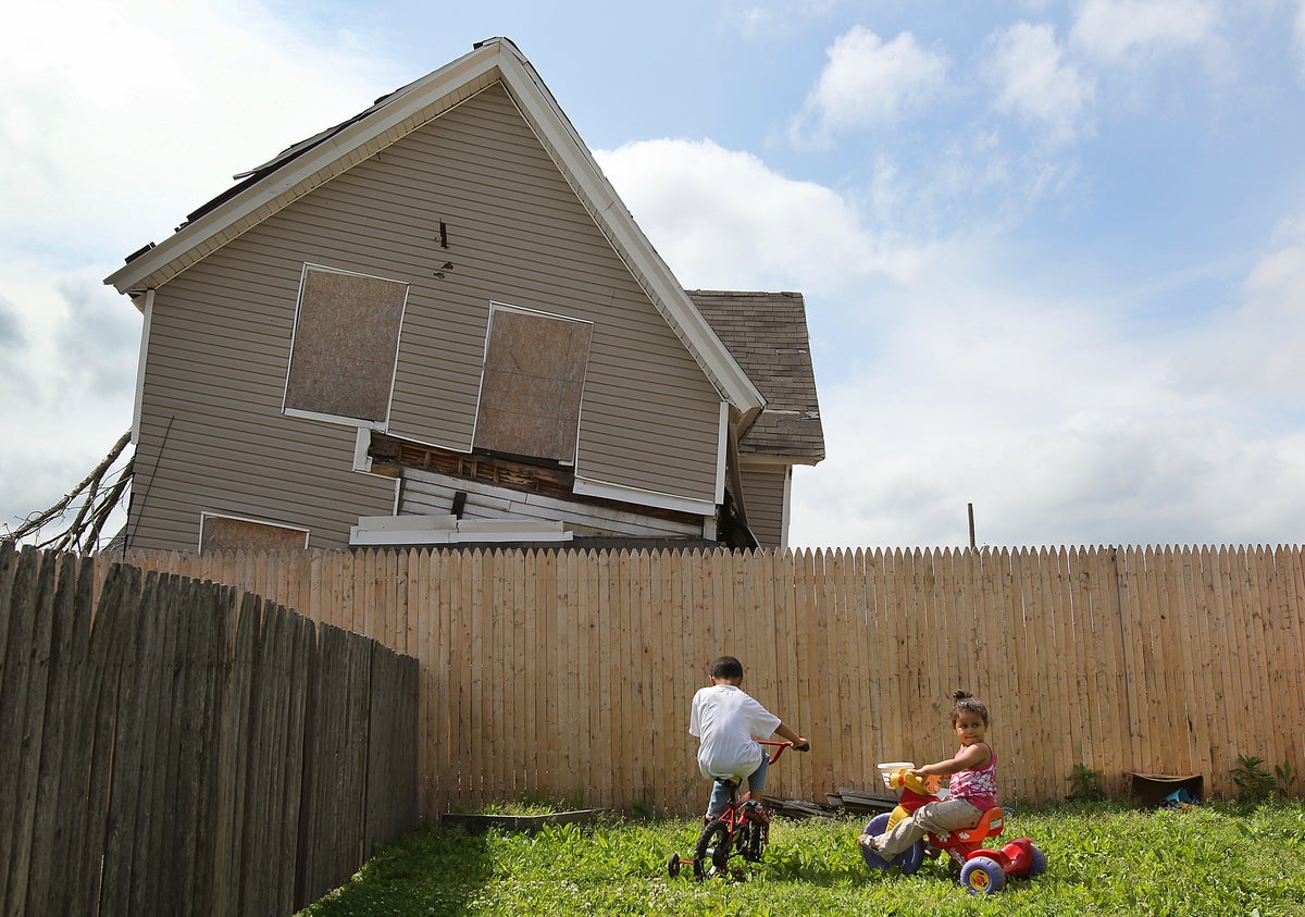 A year after deadly tornado, Springfield neighborhood still reels