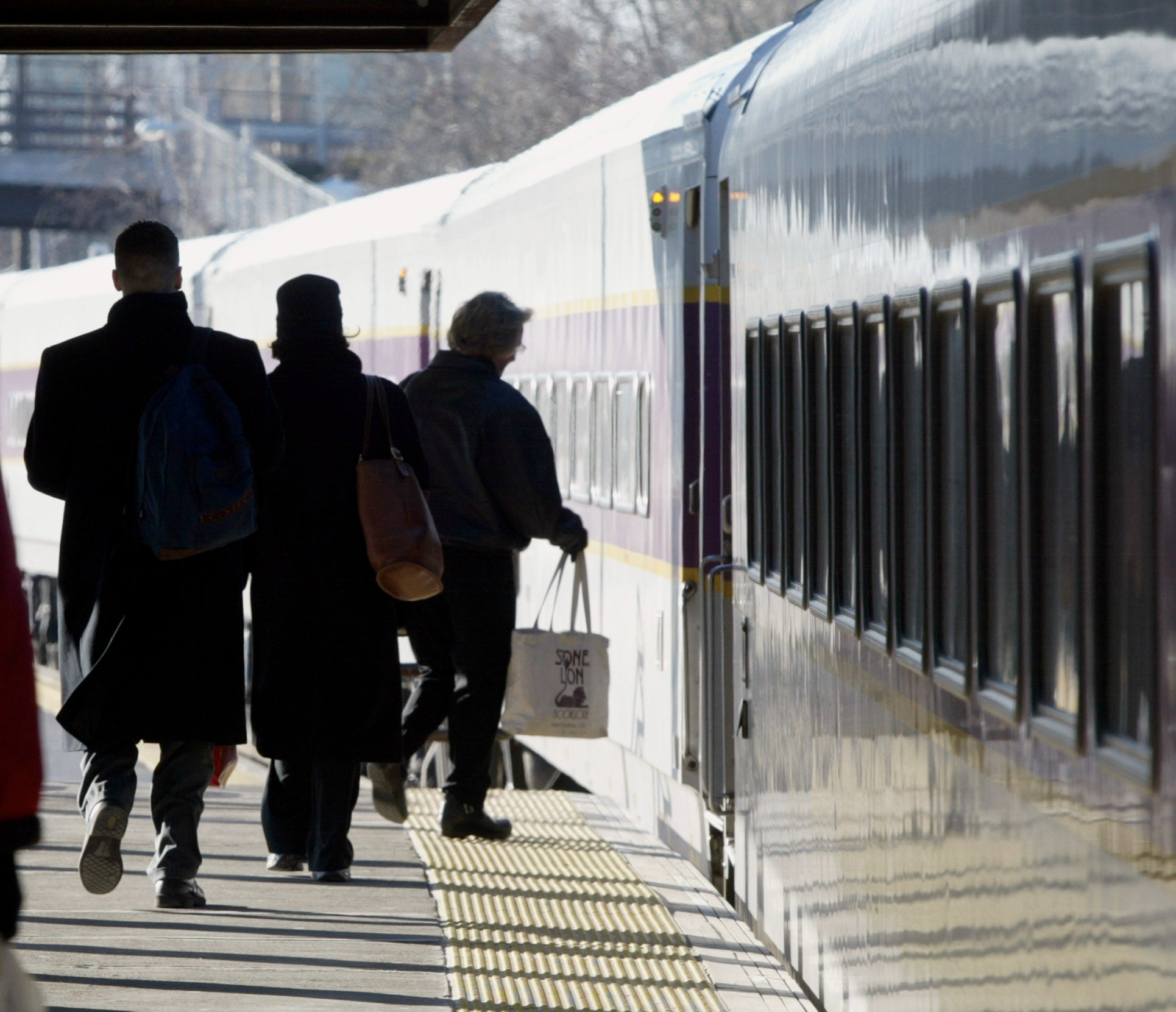 MBTA stops vendor from selling commuter rail tickets