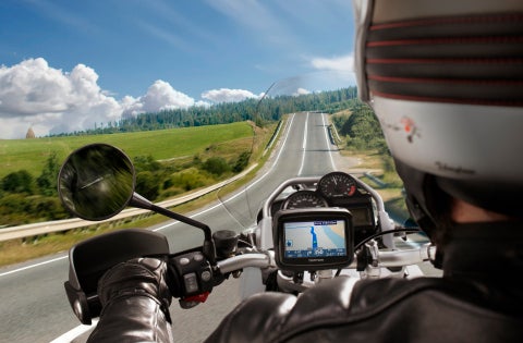 TomTom Rider maps routes for bikers