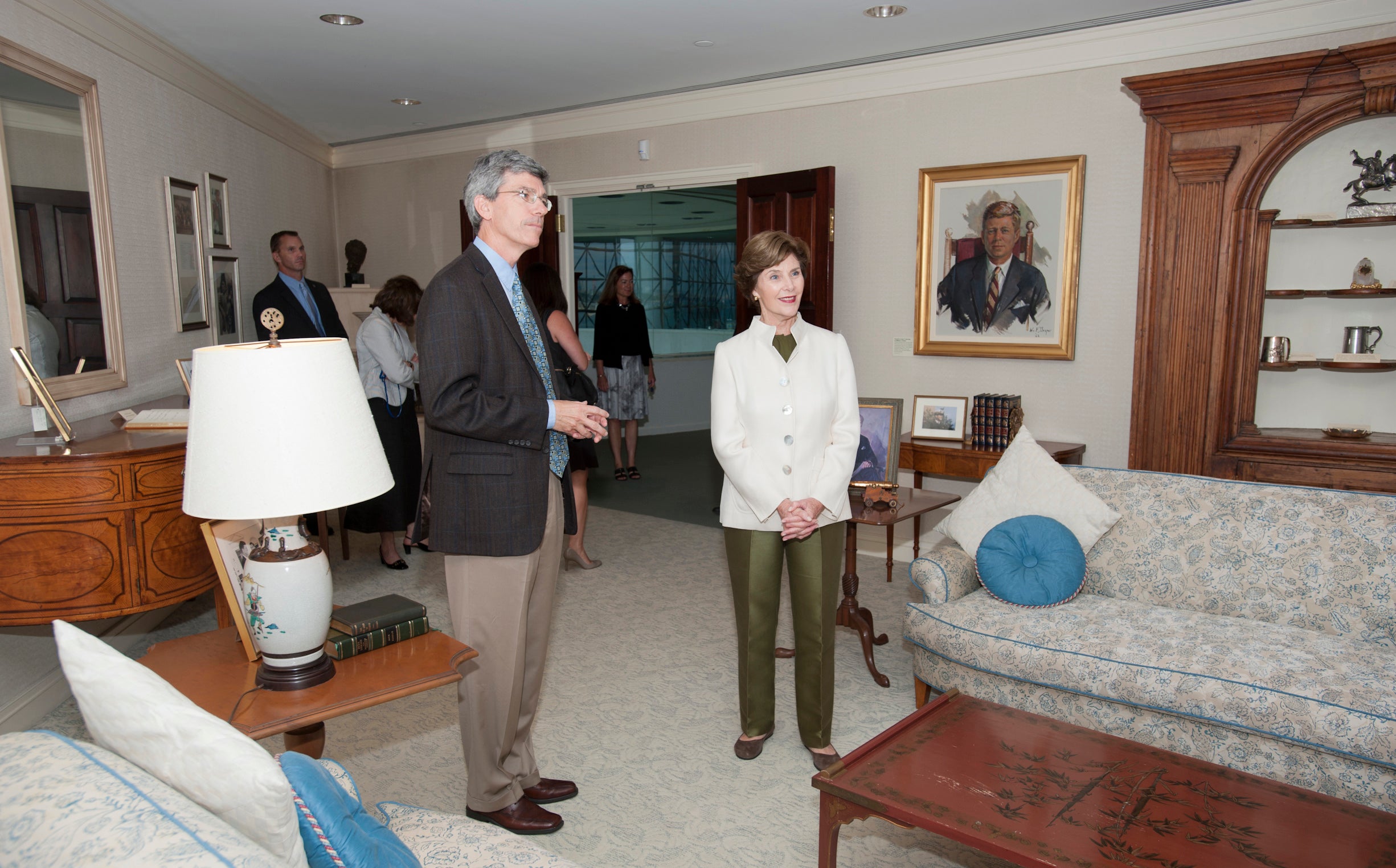 Laura Bush celebrates Edith Wharton at event in Wellesley