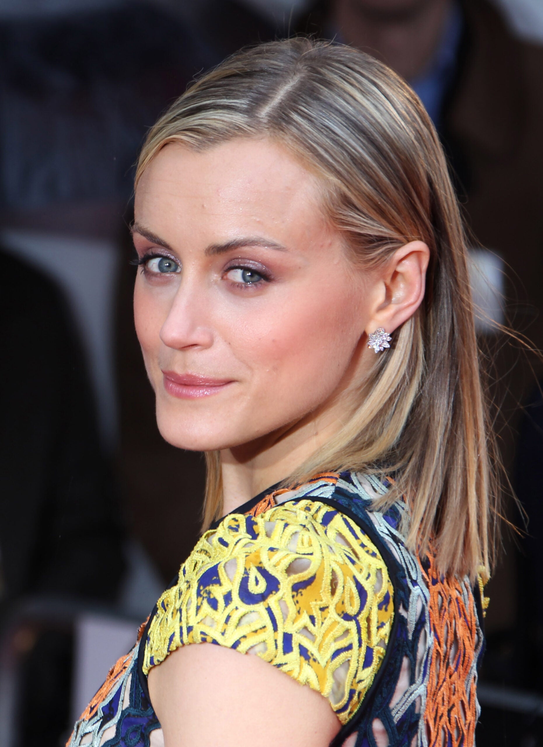Taylor Schilling stars in Netflix series based on Smith grad’s memoir