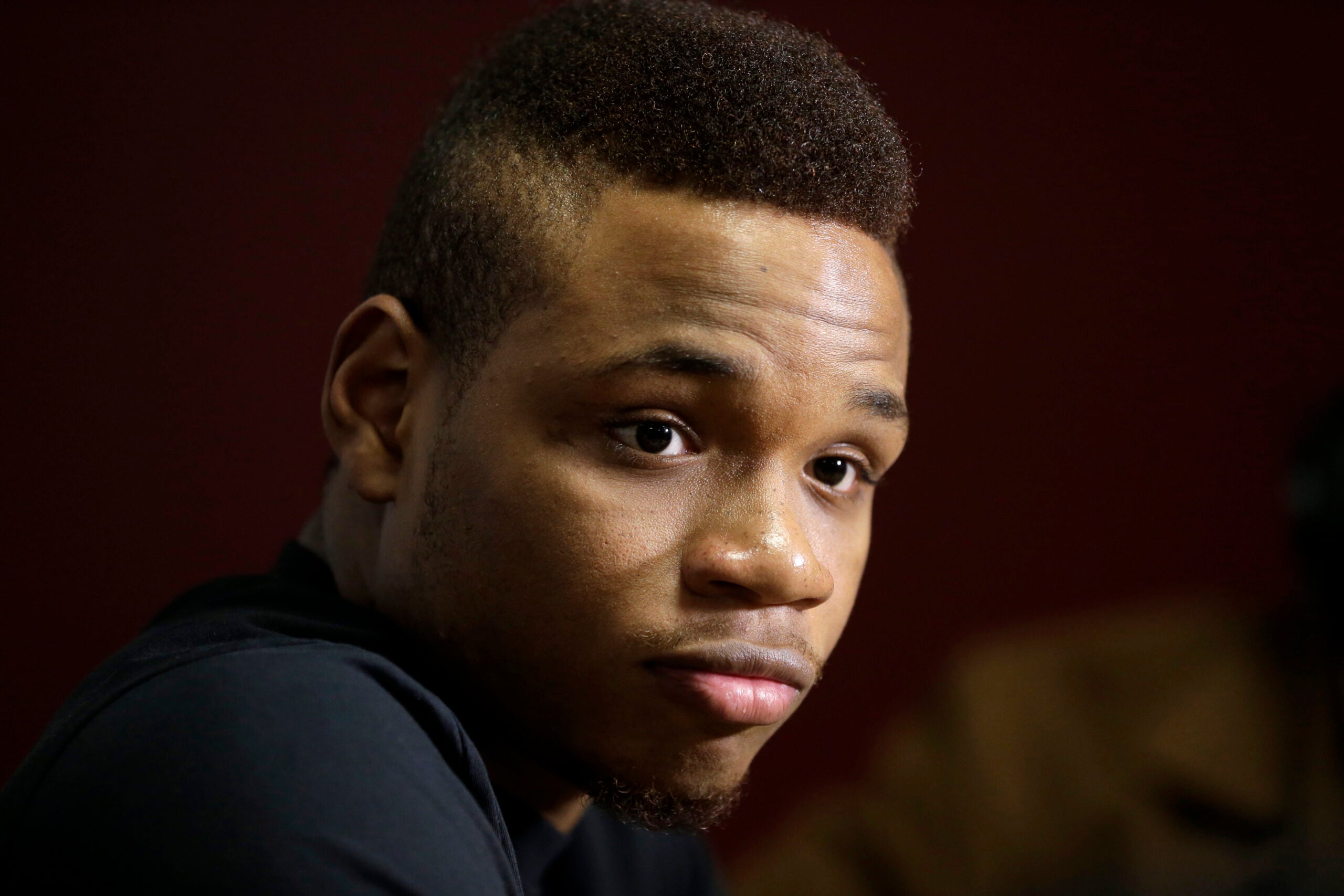 Elisha Cuthbert likes Jordan Knight