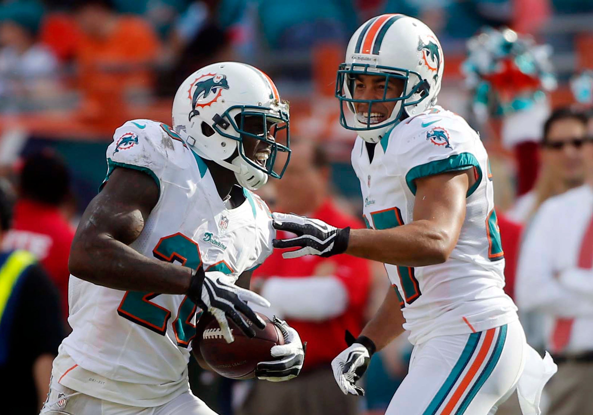 Dolphins beat Bills, still eliminated from postseason
