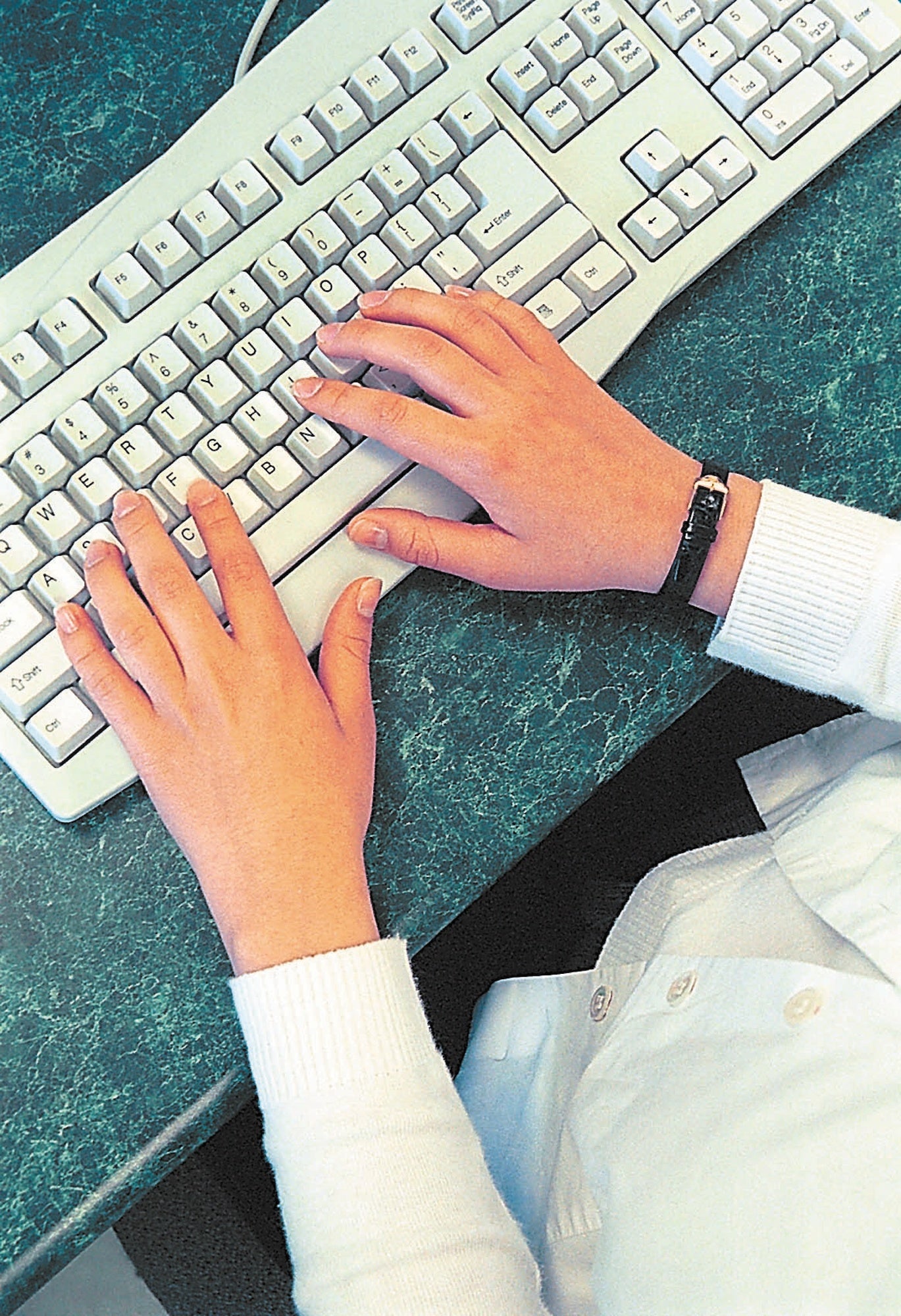 Online shopping inspires the gift of gab