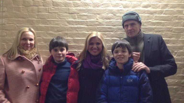 James Taylor’s sons more excited to meet Kelly Clarkson than the president