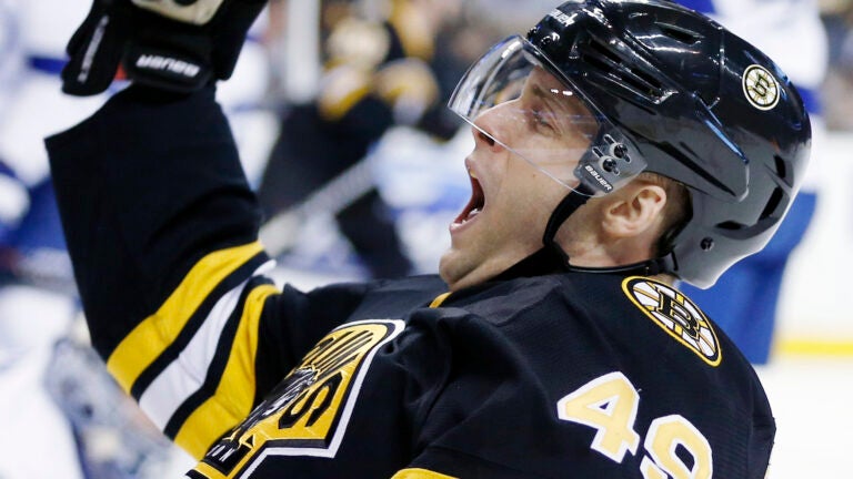 Rich Peverley of Bruins seeking rebound after healthy scratch