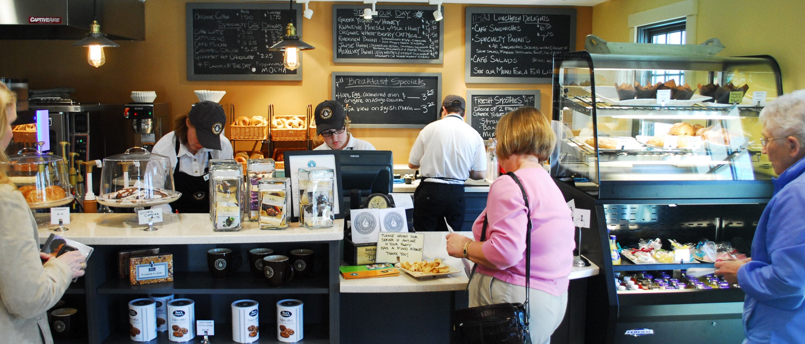 Café Riverview in Sandwich serves students and the public