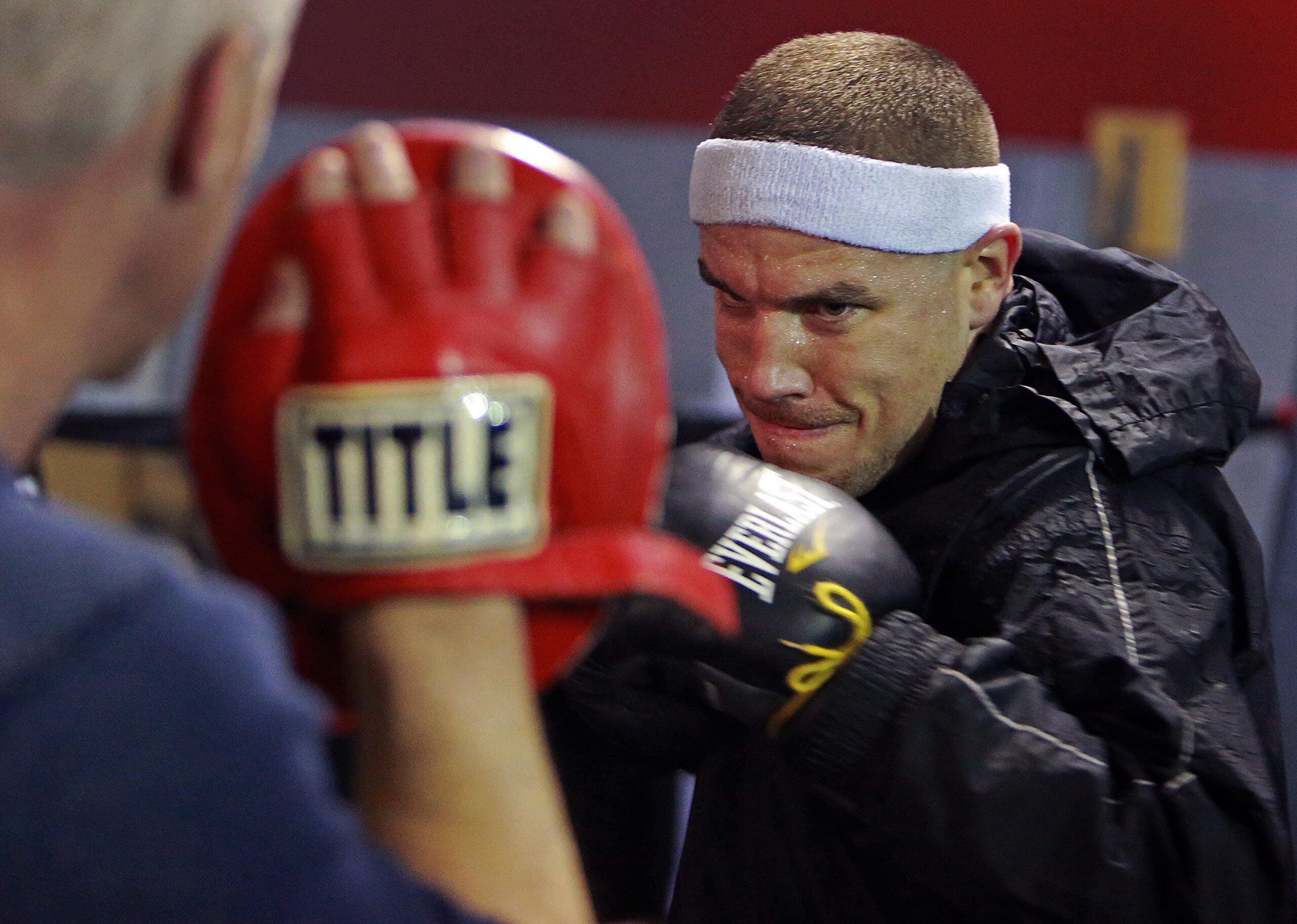 Boston police officer part of boxing’s revival