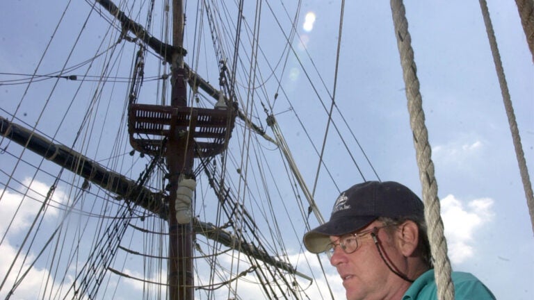 Coast Guard to investigate sinking of tall ship during Hurricane Sandy
