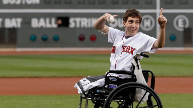 Boston Marathon bombing victim Jeff Bauman to write memoir of his ...