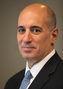 Eric Beyer named CEO of Tufts Medical Center