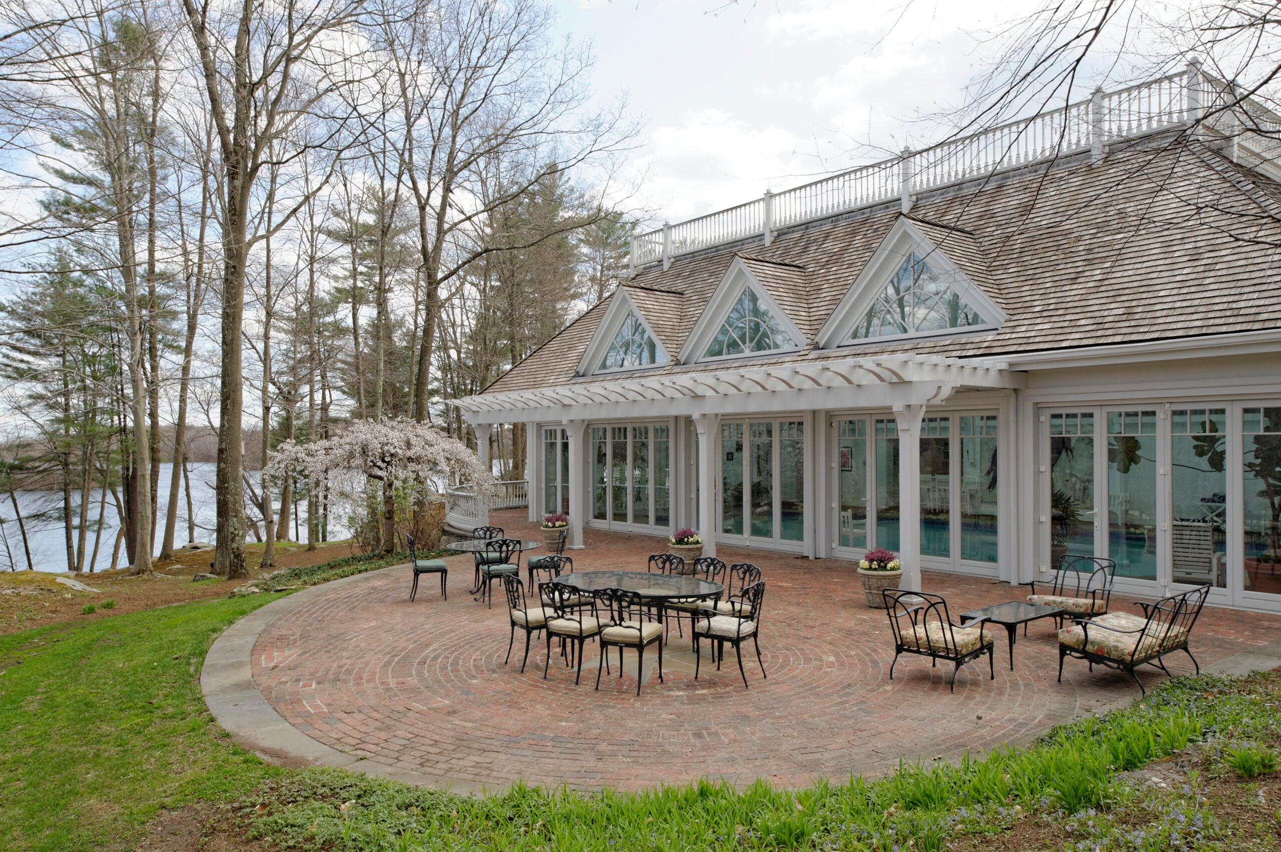 Sold for $27.5 Million! Go Inside Ron Howard’s Connecticut Home ...