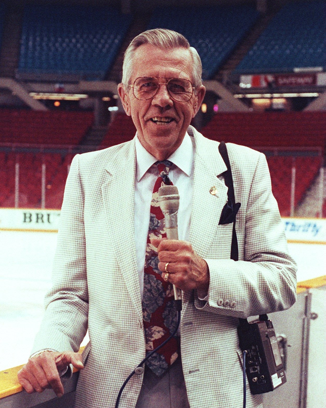 Longtime Bruins Radio Voice Bob Wilson Dies at 85