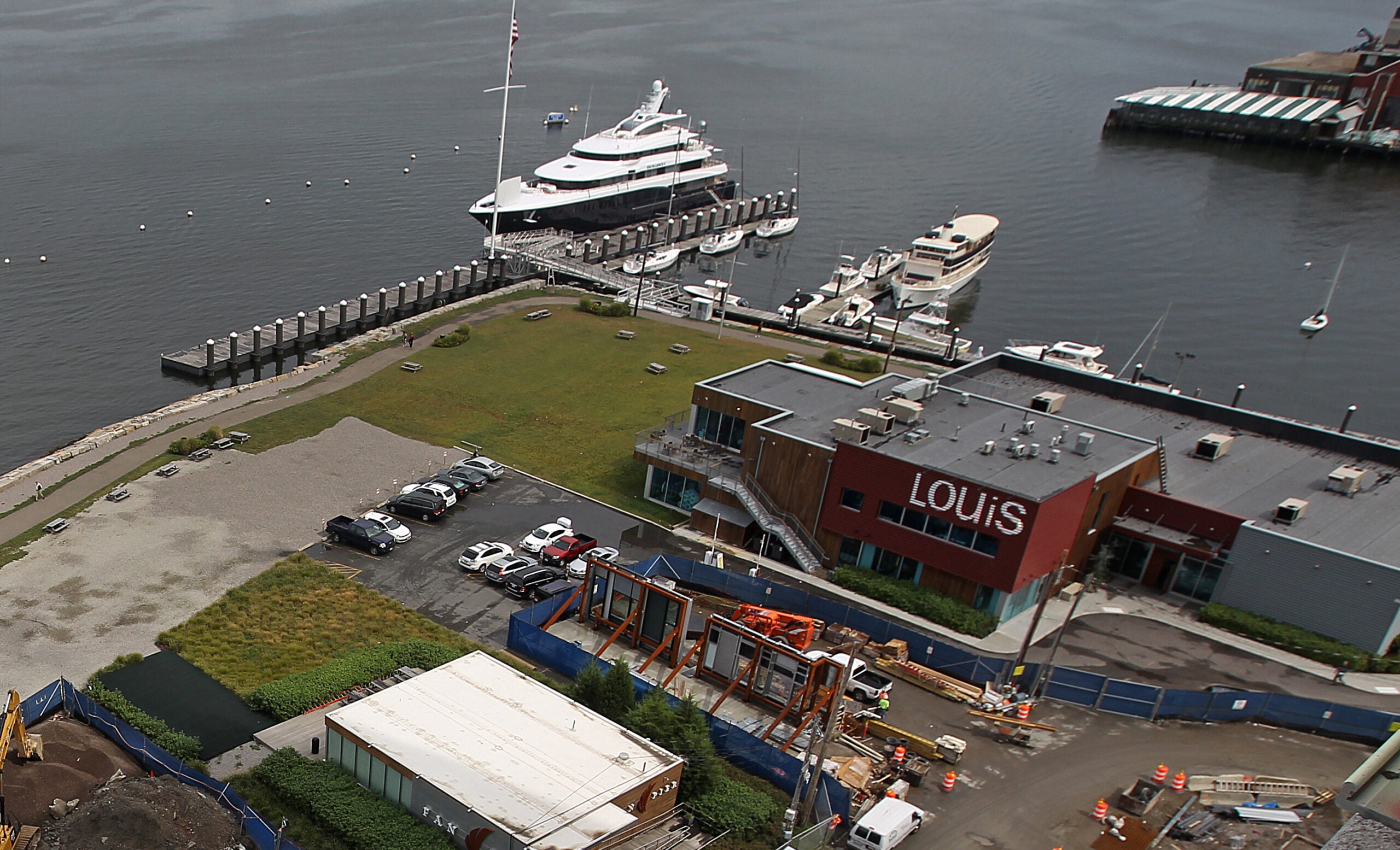 Louis Boston to Close After More Than 85 Years