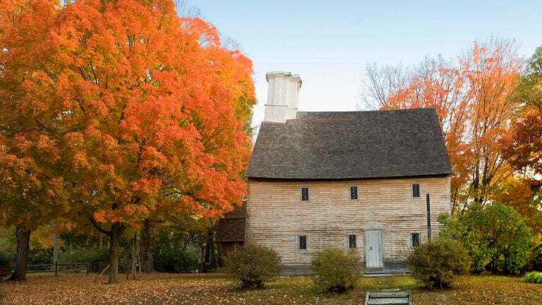 Where in Rhode Island is the Arnold House?