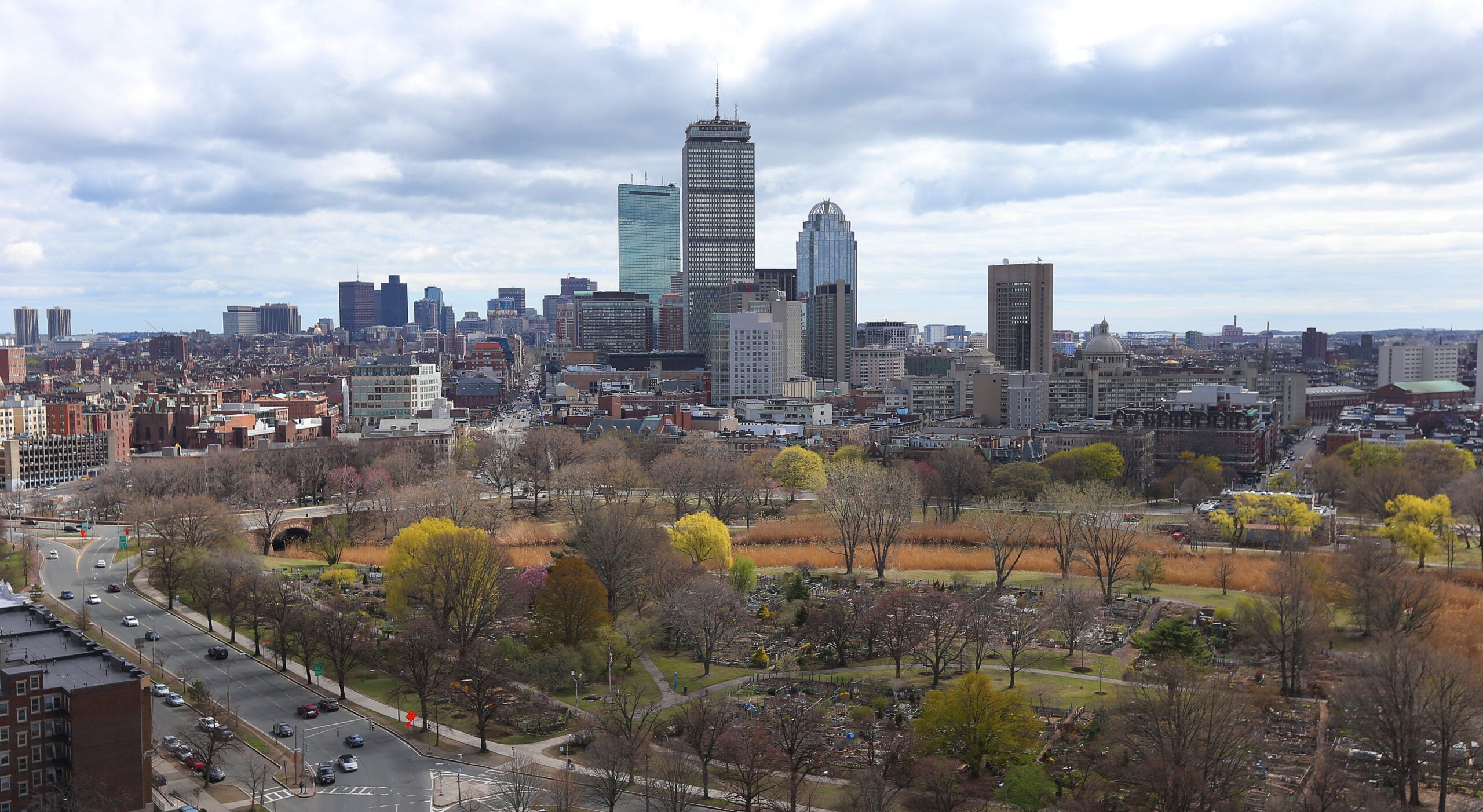 Viridian tower, overlooking Fenway, opens to immediate interest ...
