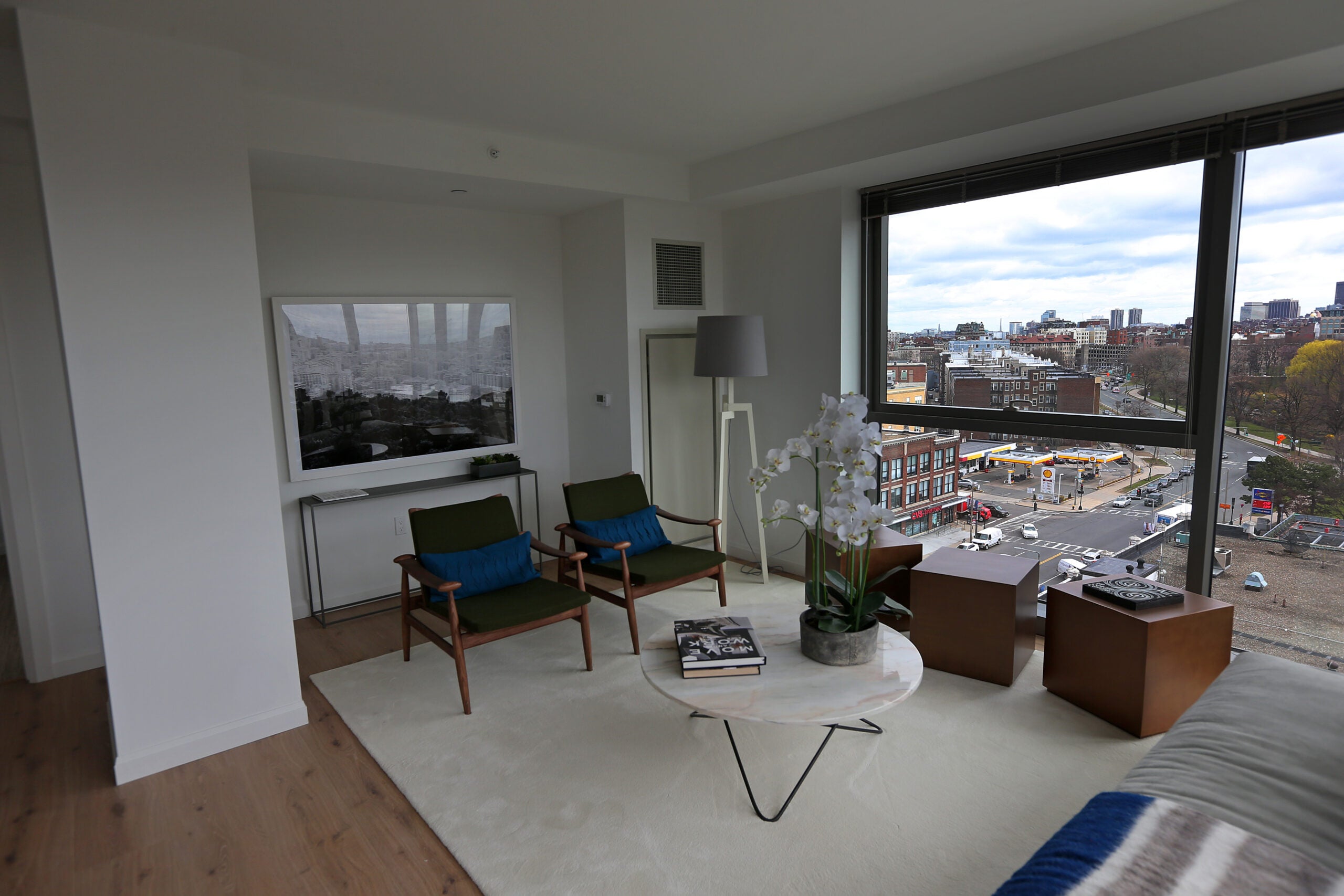 Viridian tower, overlooking Fenway, opens to immediate interest ...