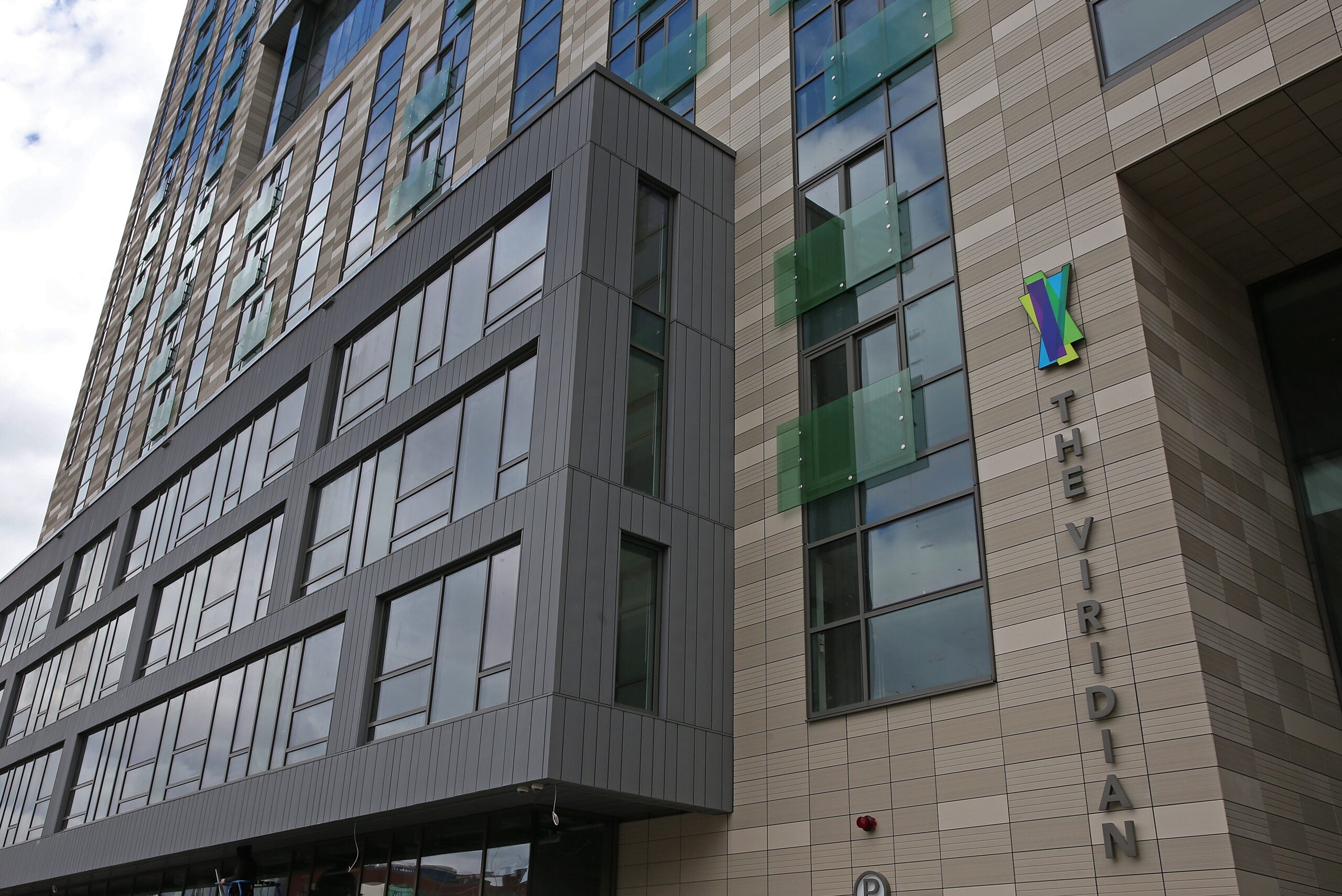 Viridian tower, overlooking Fenway, opens to immediate interest ...