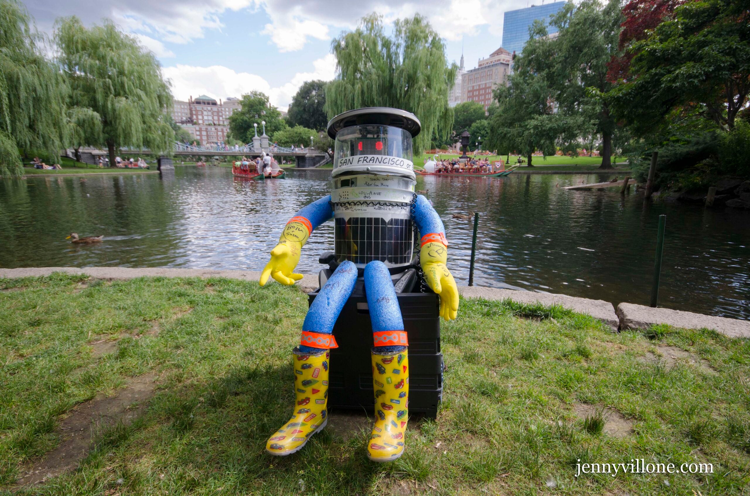 Meet the hitchhiking robot who began her journey in Mass.