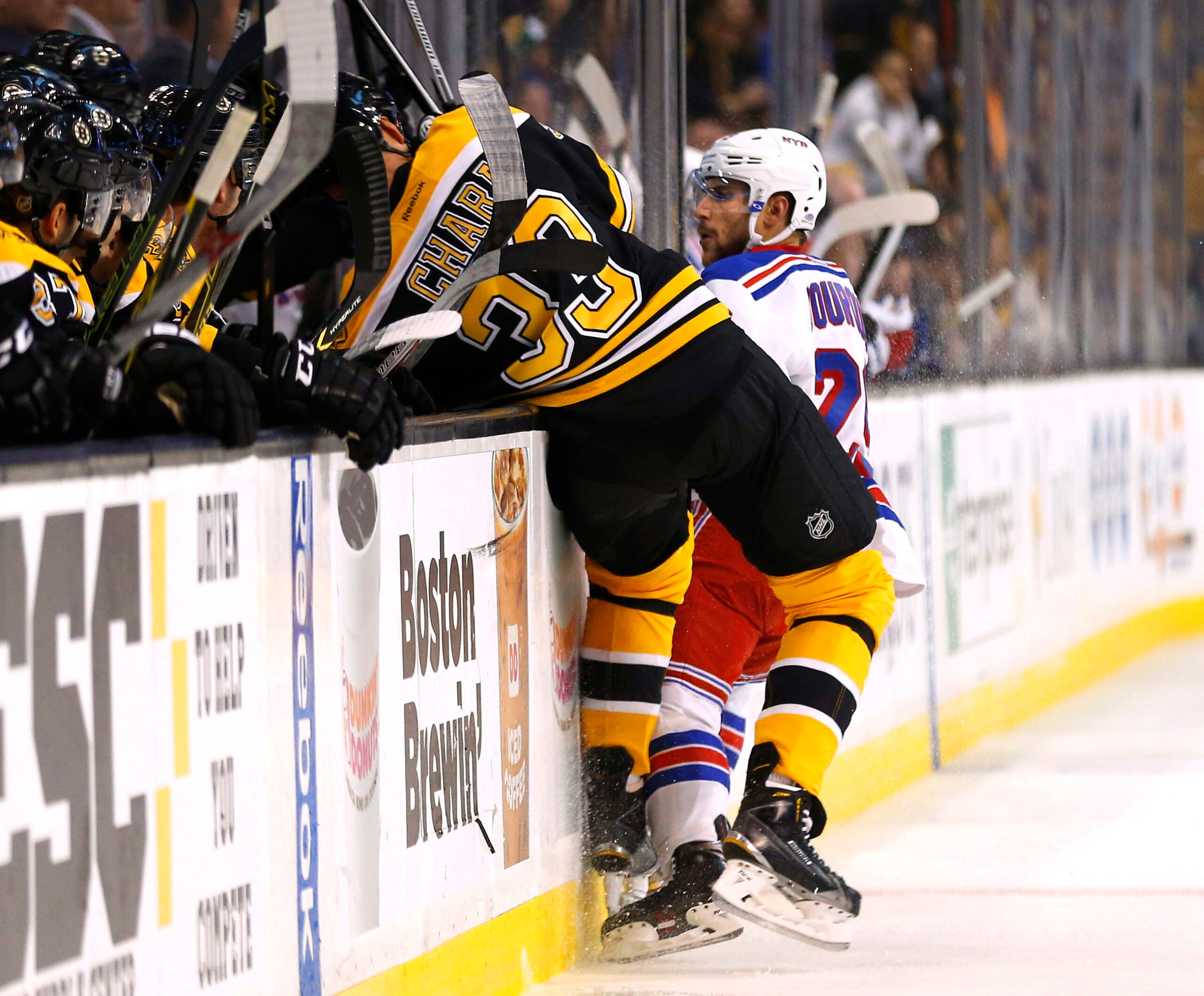 Zdeno Chara to miss Bruins’ opening game with upper body injury