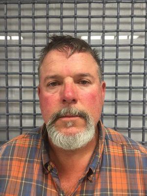 NH Selectman asks cop to arrest him, gets arrested