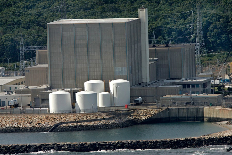 At a Cape Cod landmark, a strategic retreat from the ocean