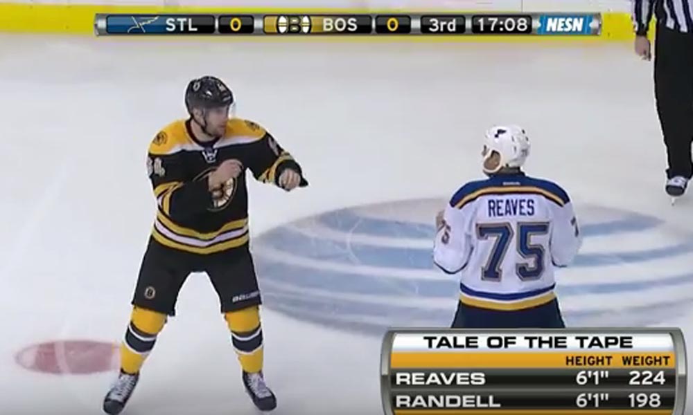 Watch Jack Edwards sing a Christmas carol during this Bruins fight