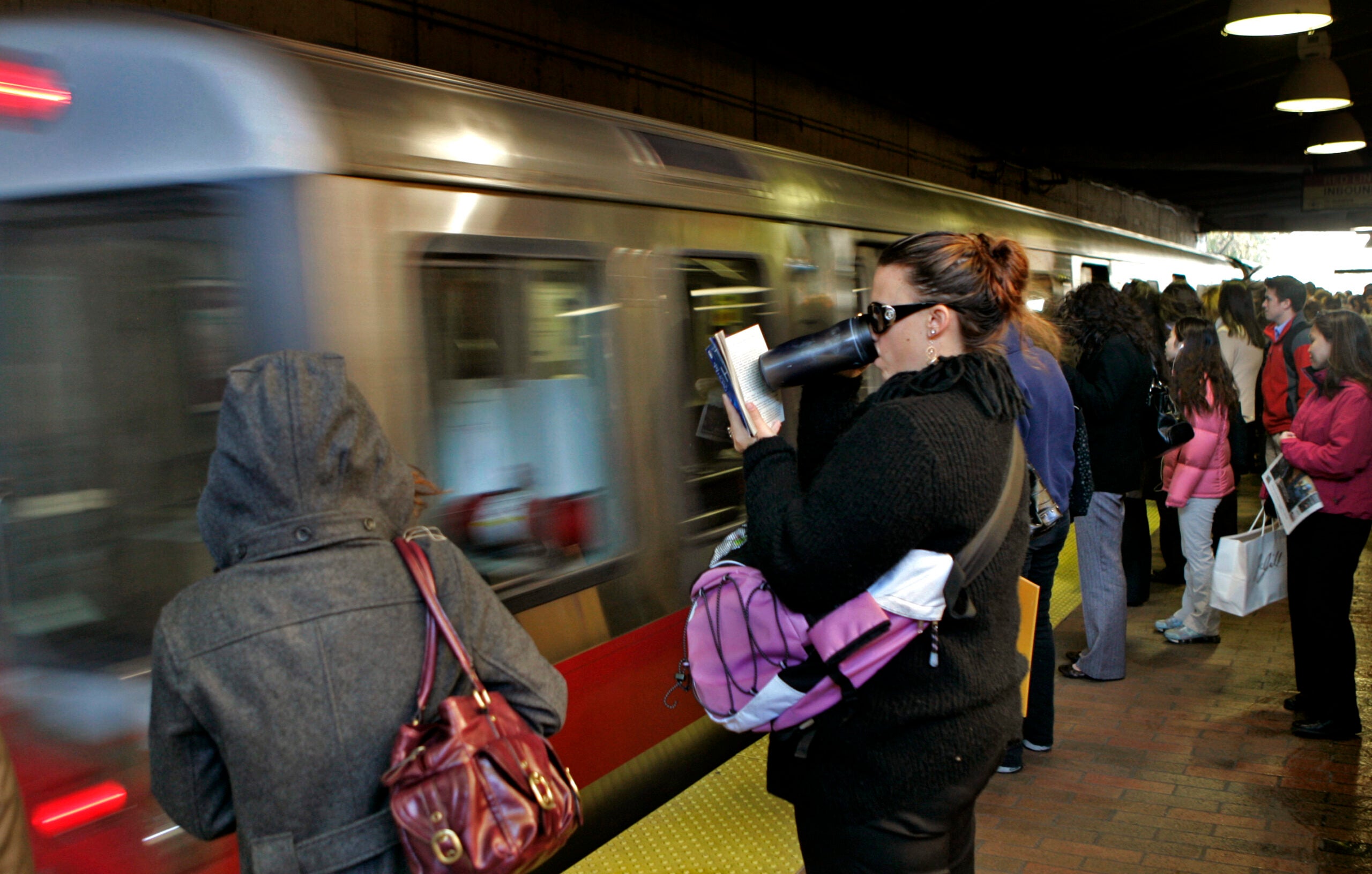T says cold weather caused Tuesday’s Red Line, commuter rail issues