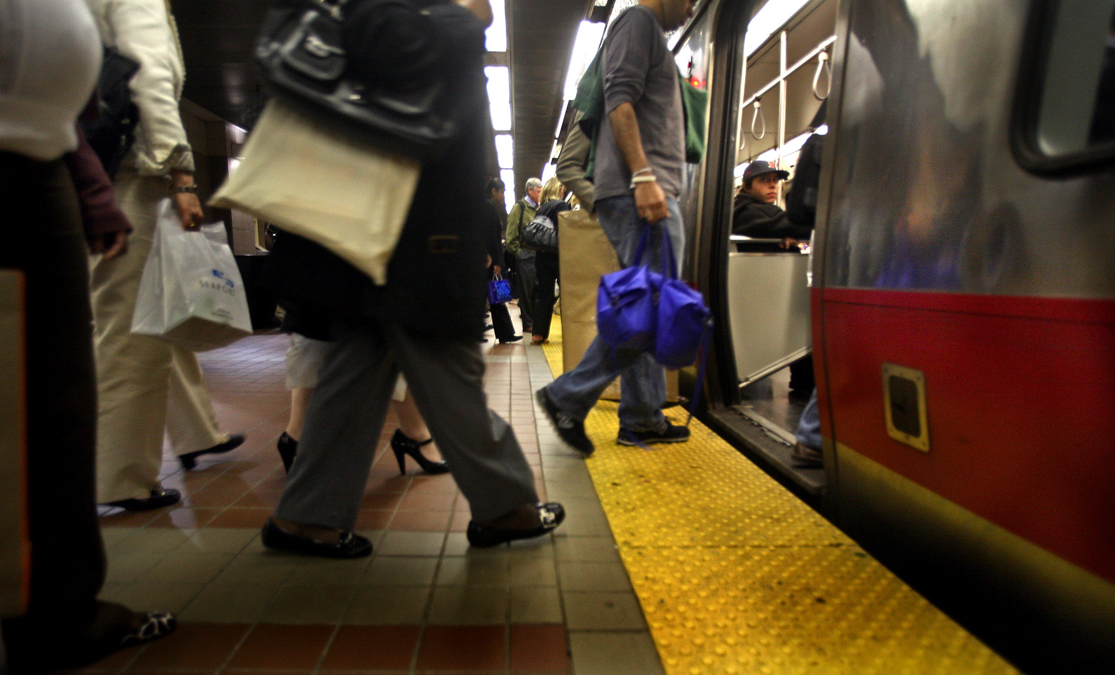MBTA Youth Pass expanded to 25-year-olds