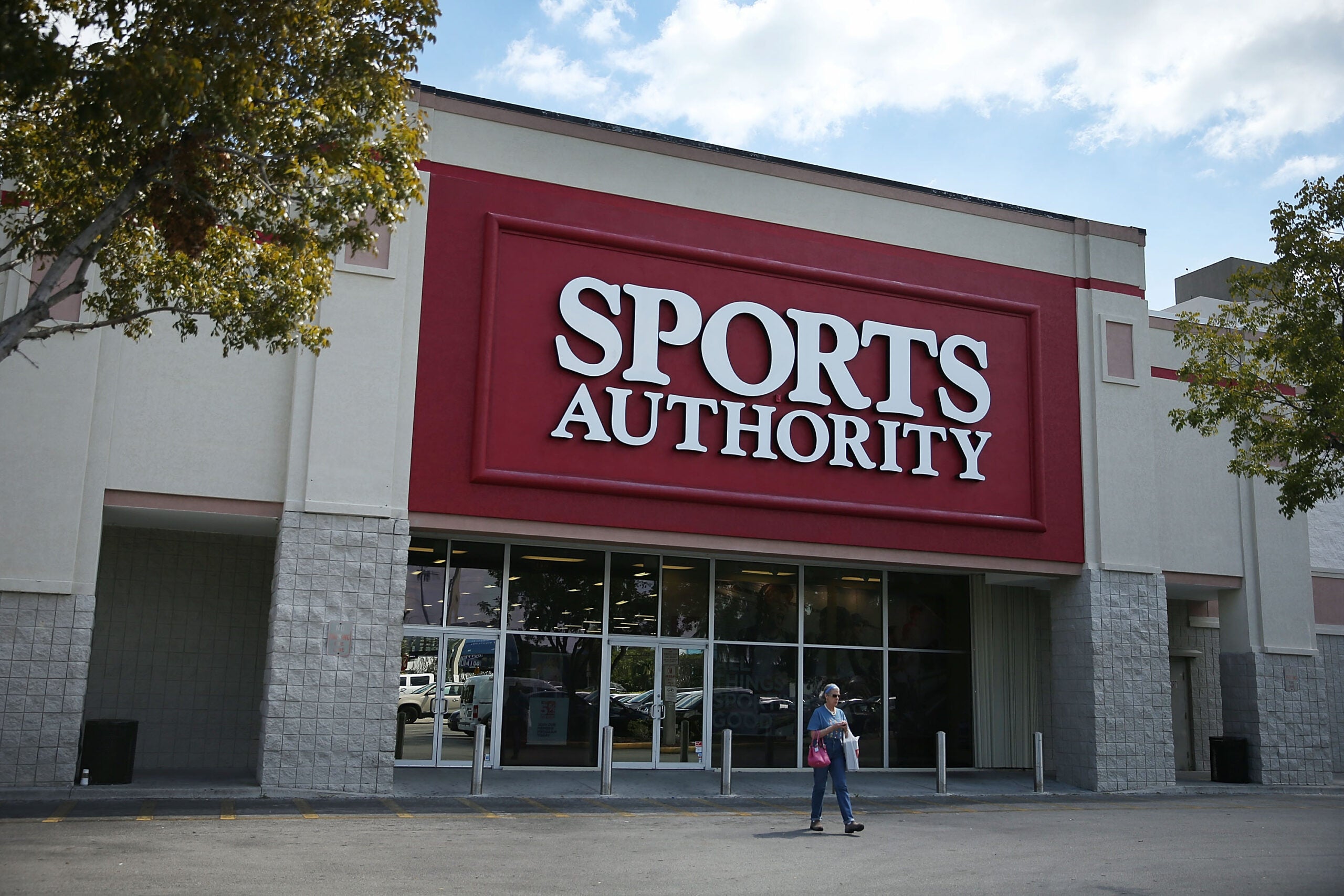 Sports Authority says it plans to close or sell about 140 stores
