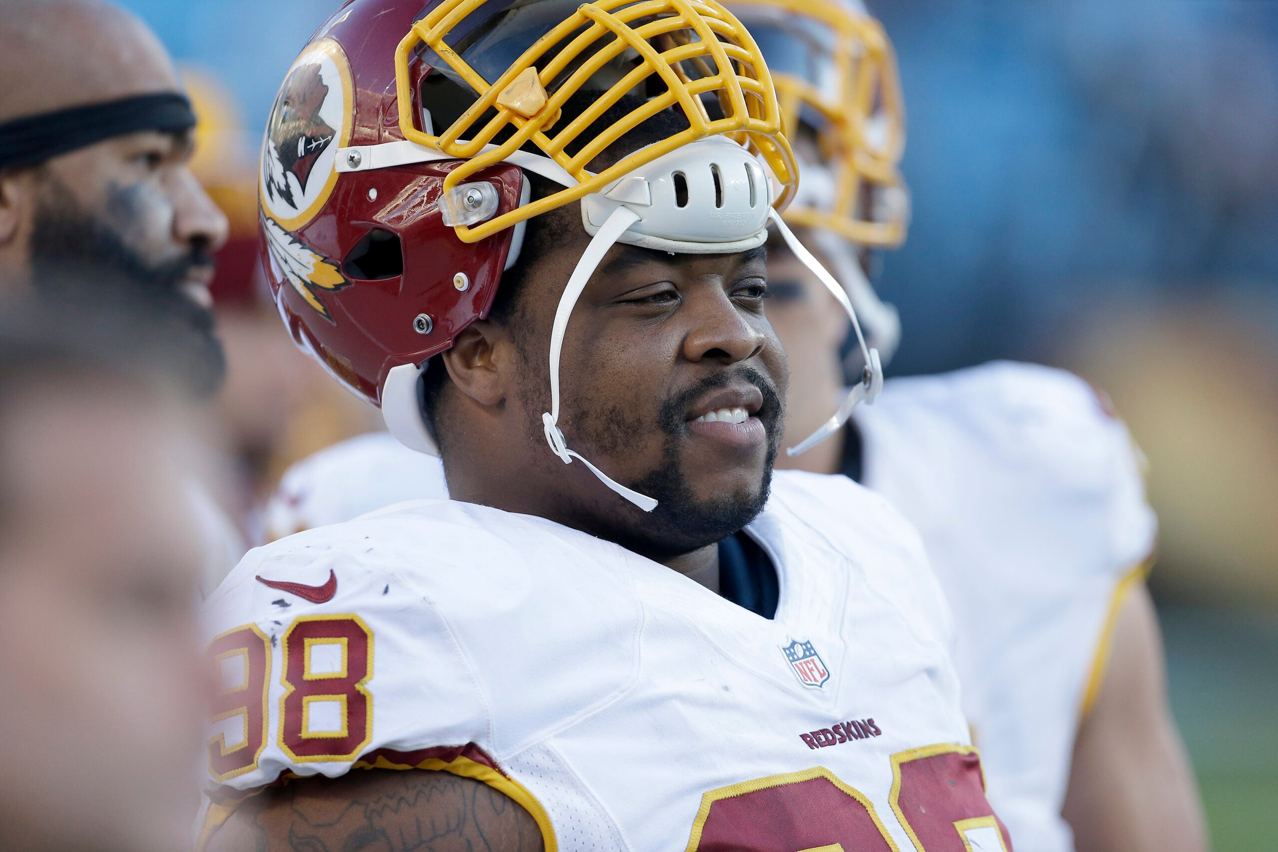 Patriots sign defensive tackle Terrance Knighton, tight end Clay Harbor