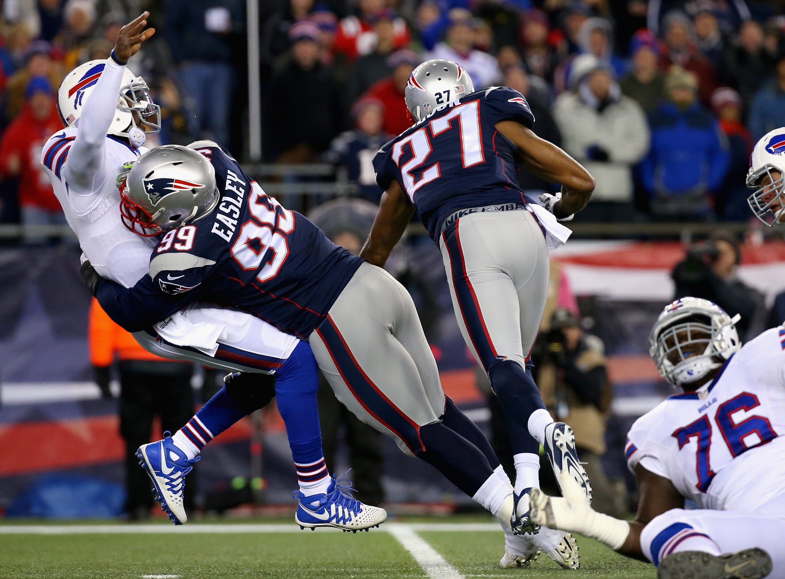 Morning Sports Update: Former Patriot Dominique Easley reportedly signs ...