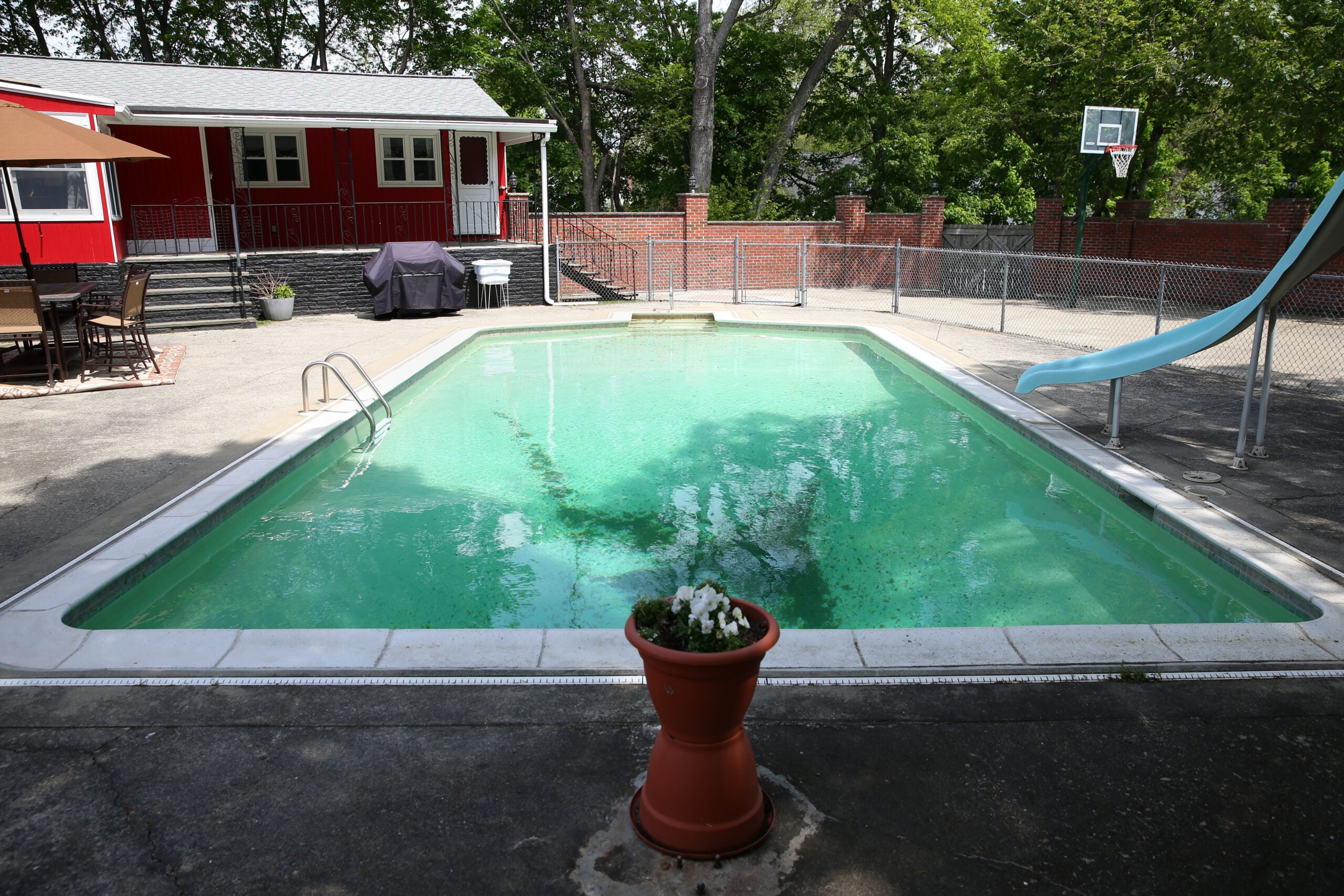 Home of the week: Medford ranch-style home with a pool and basketball court