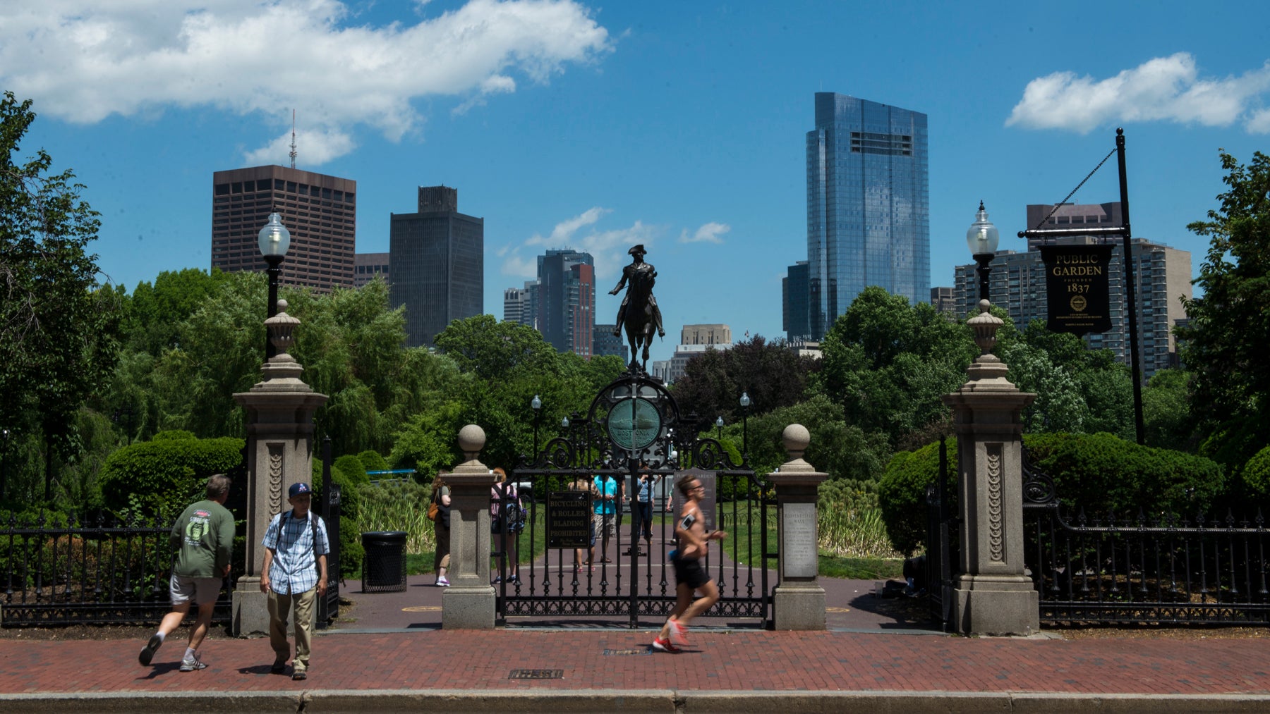 It's increasingly hard for millennials to live alone in Boston
