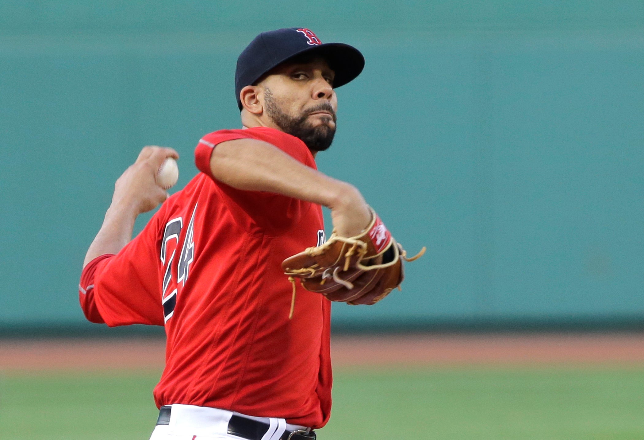 Chat sports and media with Chad Finn at 2:30 p.m.