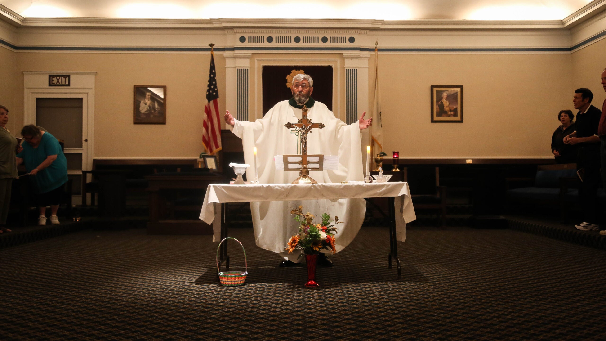 Parishioners of closed Catholic churches in Greater Boston vow to fight ...