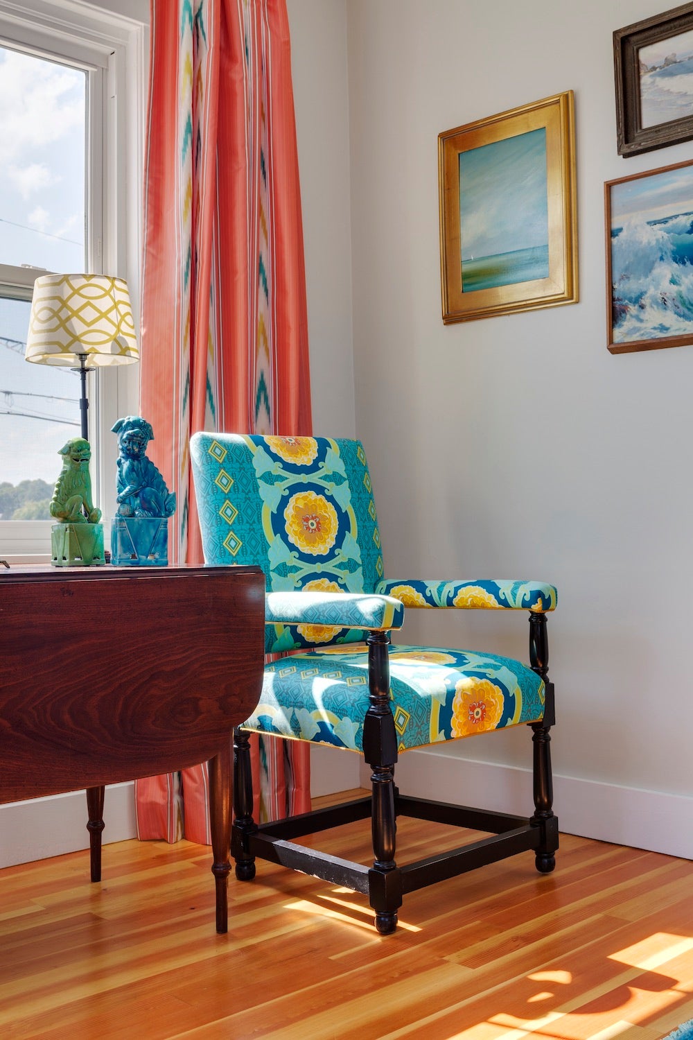 An interior designer revels in the chance to deck out a summer house of ...