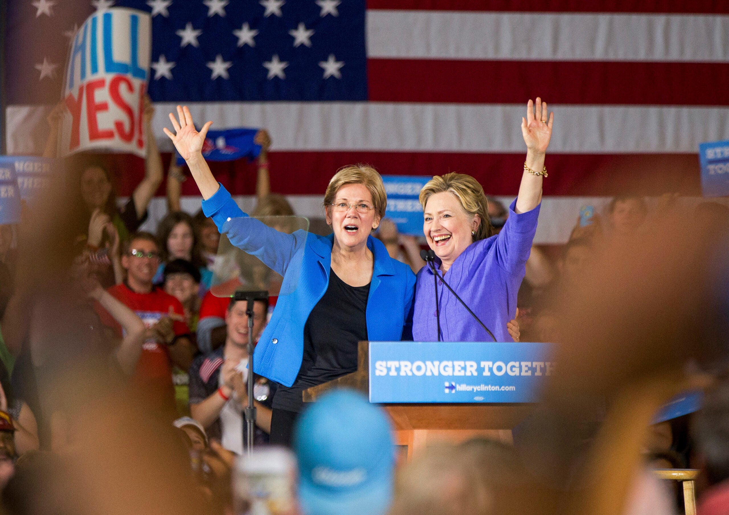 Elizabeth Warren is invited to speak on Democratic convention's first night
