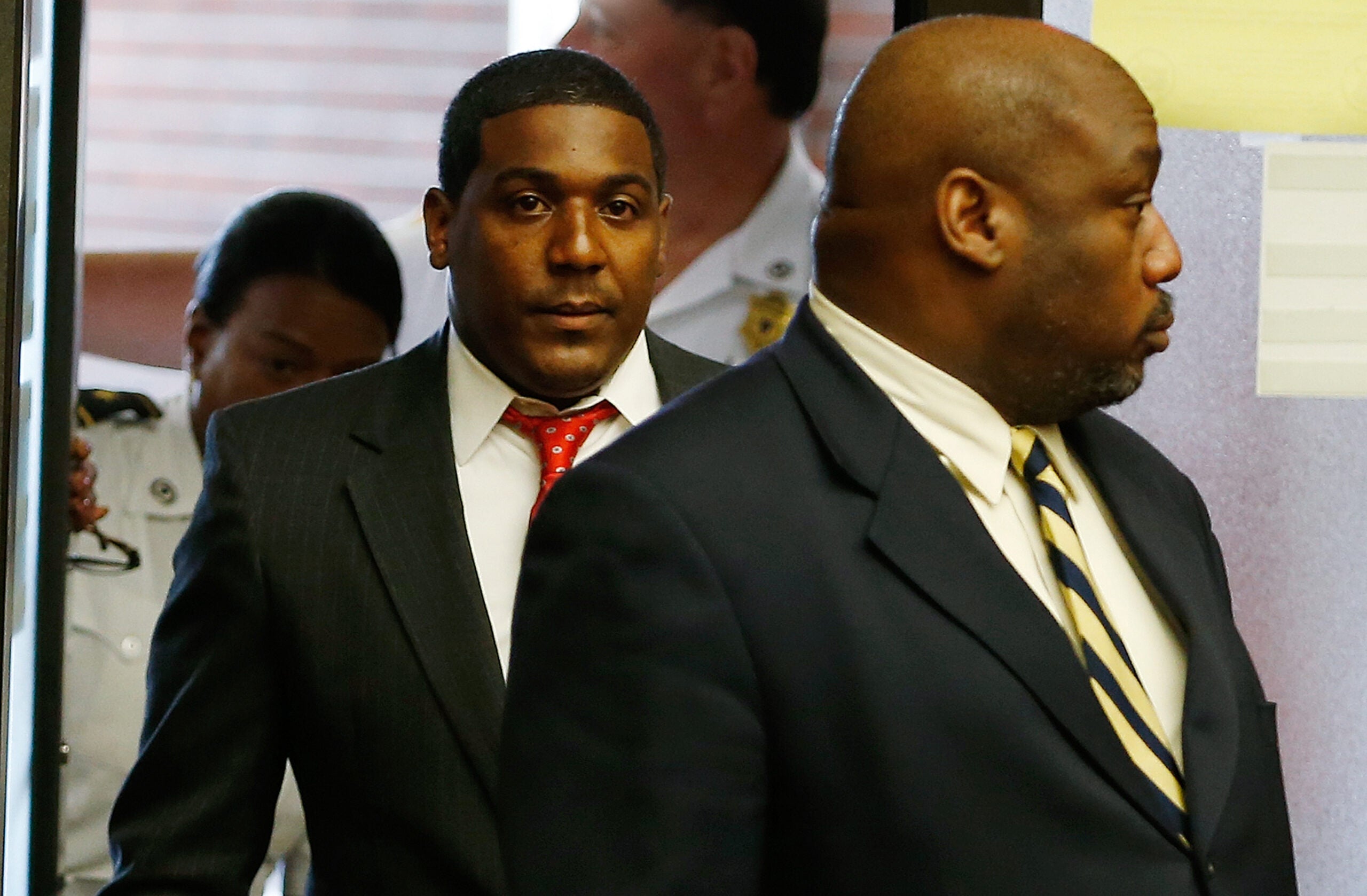 Cab driver who turned in $187,000 cash rewarded with 7-day cruise