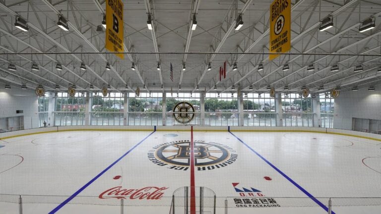 Bruins' new practice arena to open at Boston Landing
