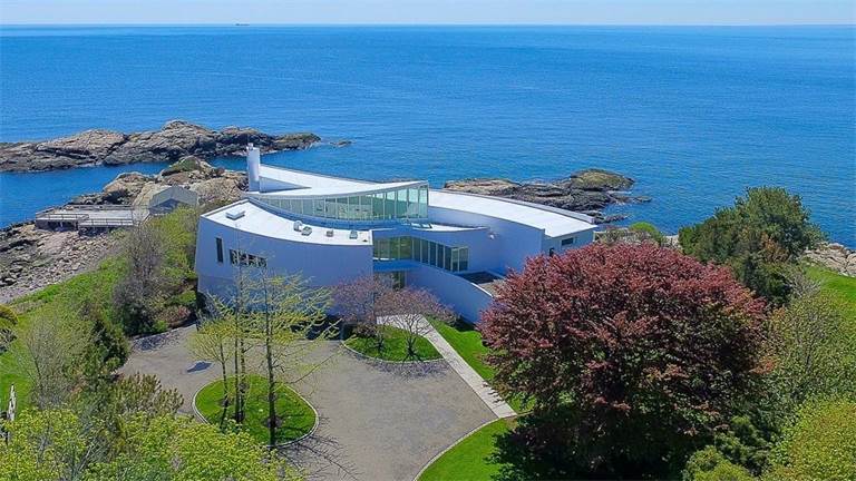 This Swampscott home has panoramic ocean views and looks like a ...