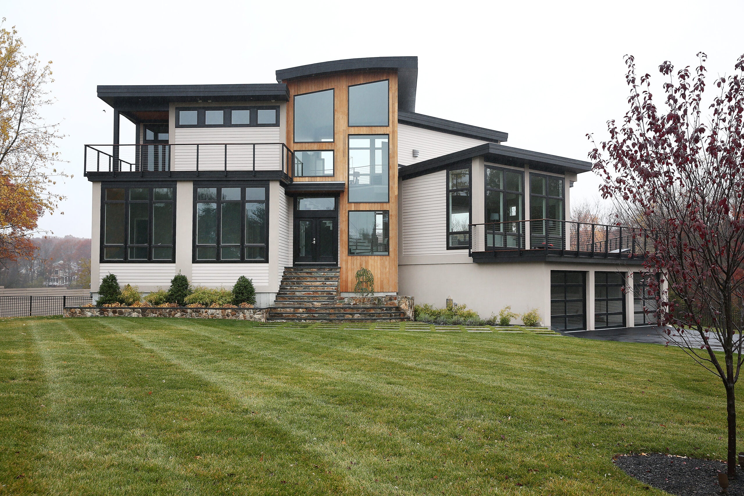 Home of the week: A three-level contemporary home in Sharon with floor ...
