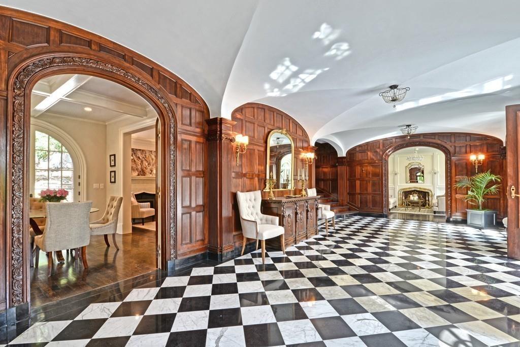 This 11,000-square-foot restored Georgian estate in Brookline sold for ...