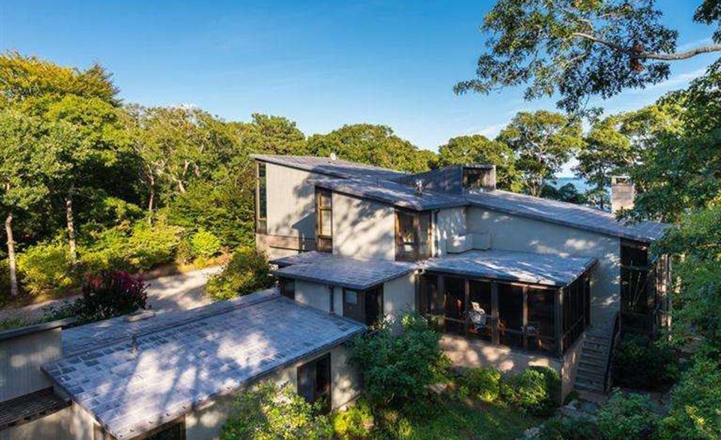 Look inside this contemporary home in Woods Hole with a wall of ...