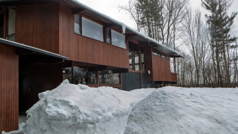 5 things you can get done when it's snowy and you don't want to leave ...