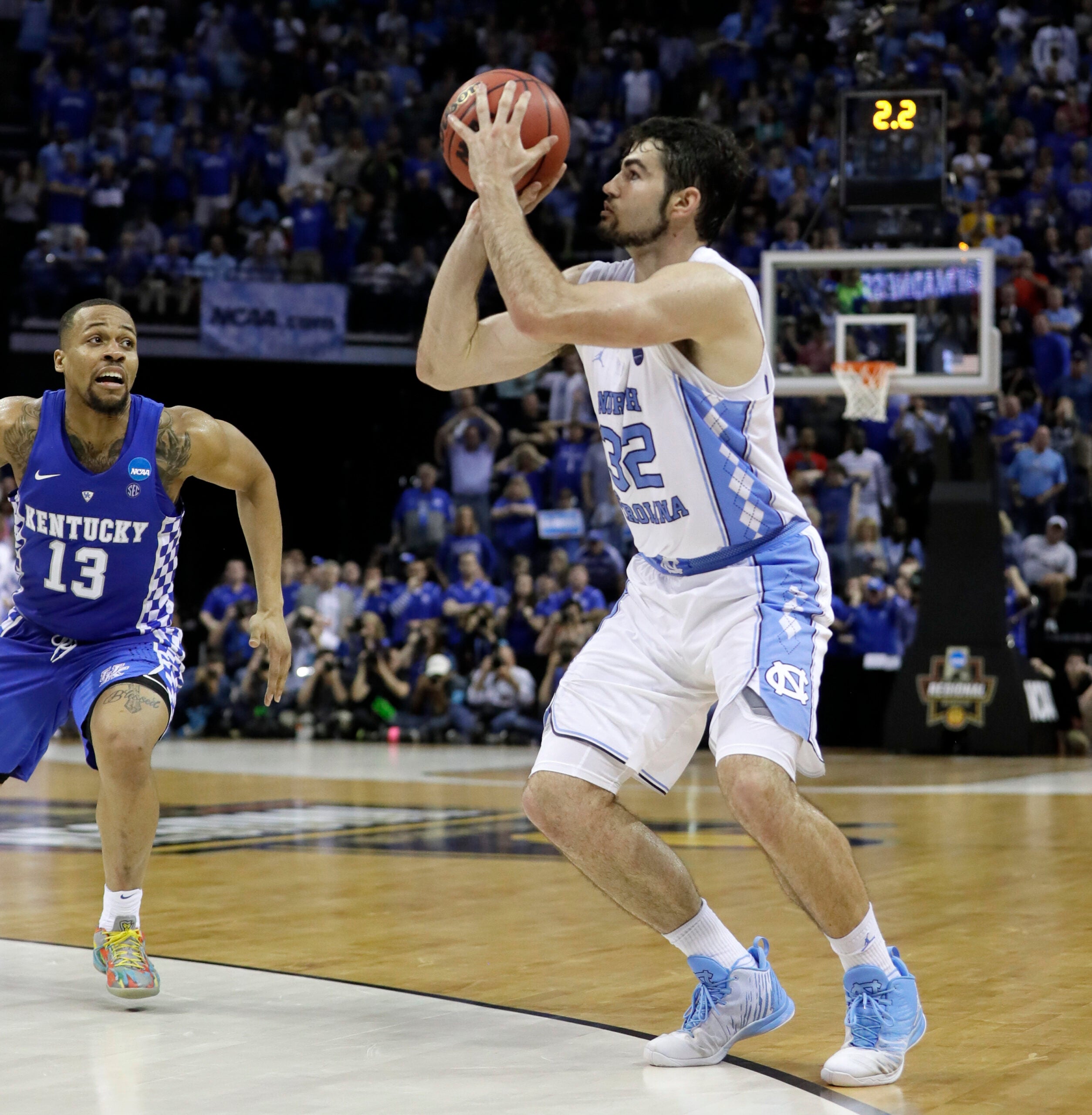 UNC's Luke Maye hits last-second shot to beat Kentucky, book trip to ...