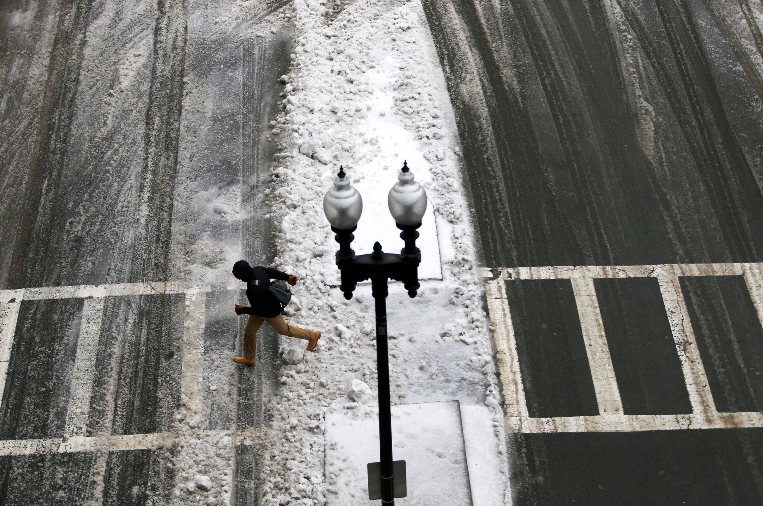 There will be snow this weekend but not a blockbuster storm