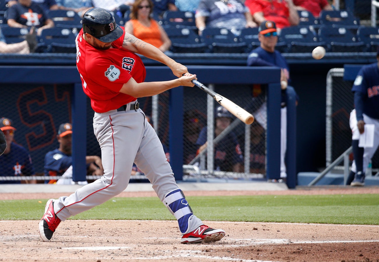 Red Sox prospect Sam Travis flashes his power